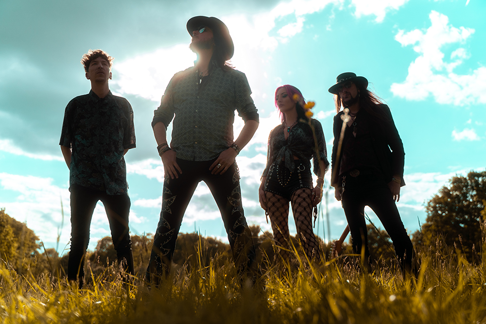 Star Circus - Pluggin' Baby